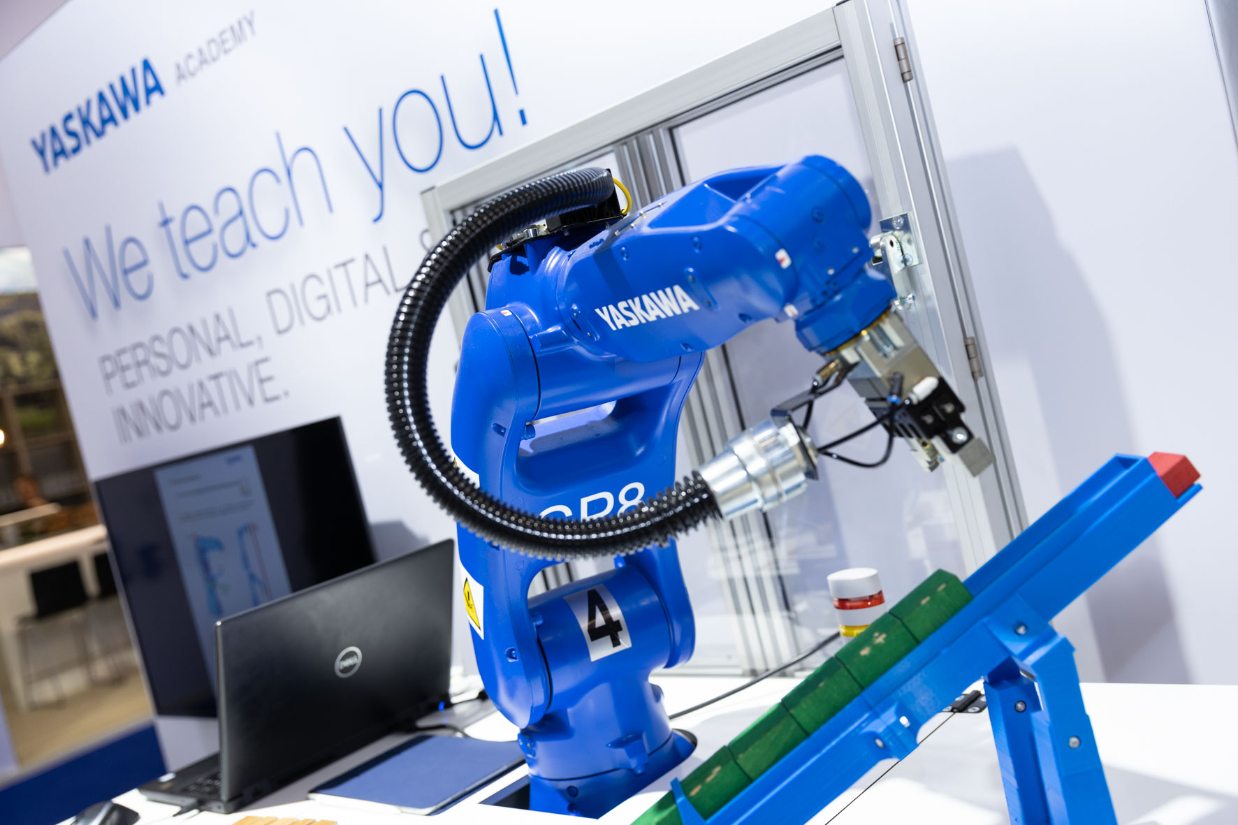 Yaskawa auf der Automatica „Robotics Technology for Smart Automation“